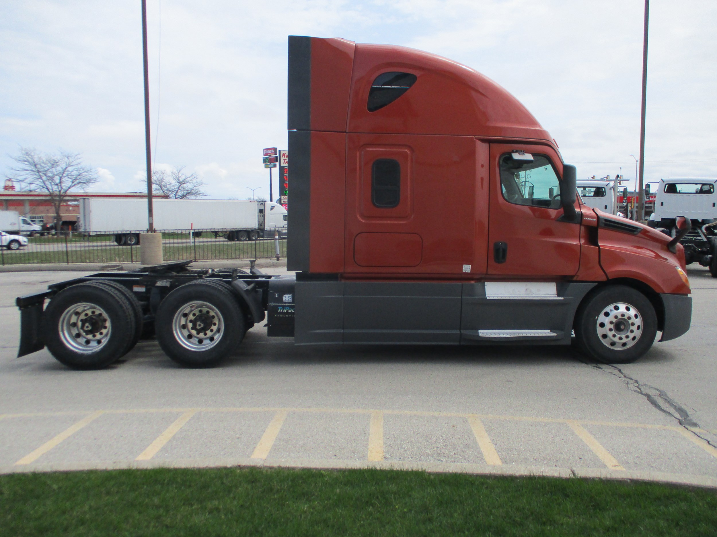2018 FREIGHTLINER PT126 - Truck Country