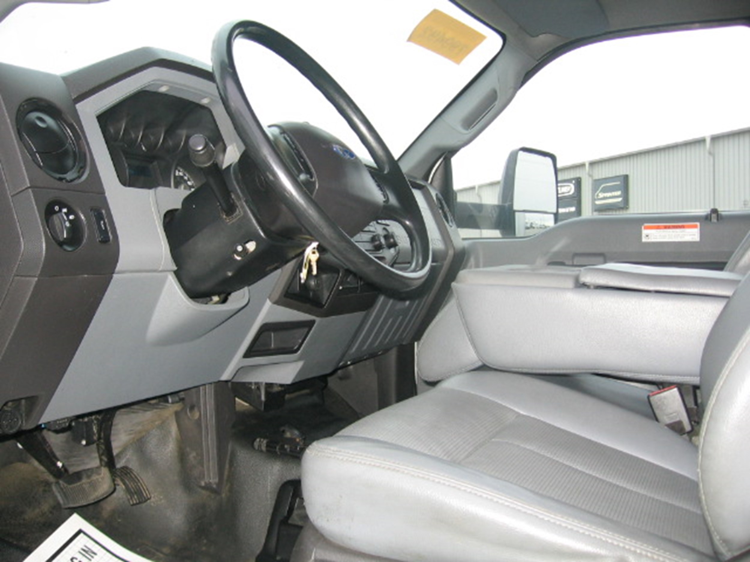 2013 FORD F750 - Truck Country