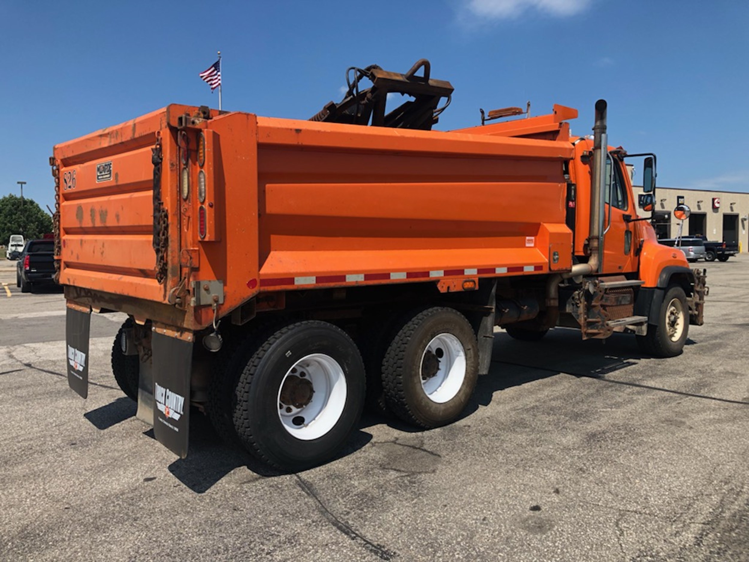 2013 FREIGHTLINER 114SD - Truck Country