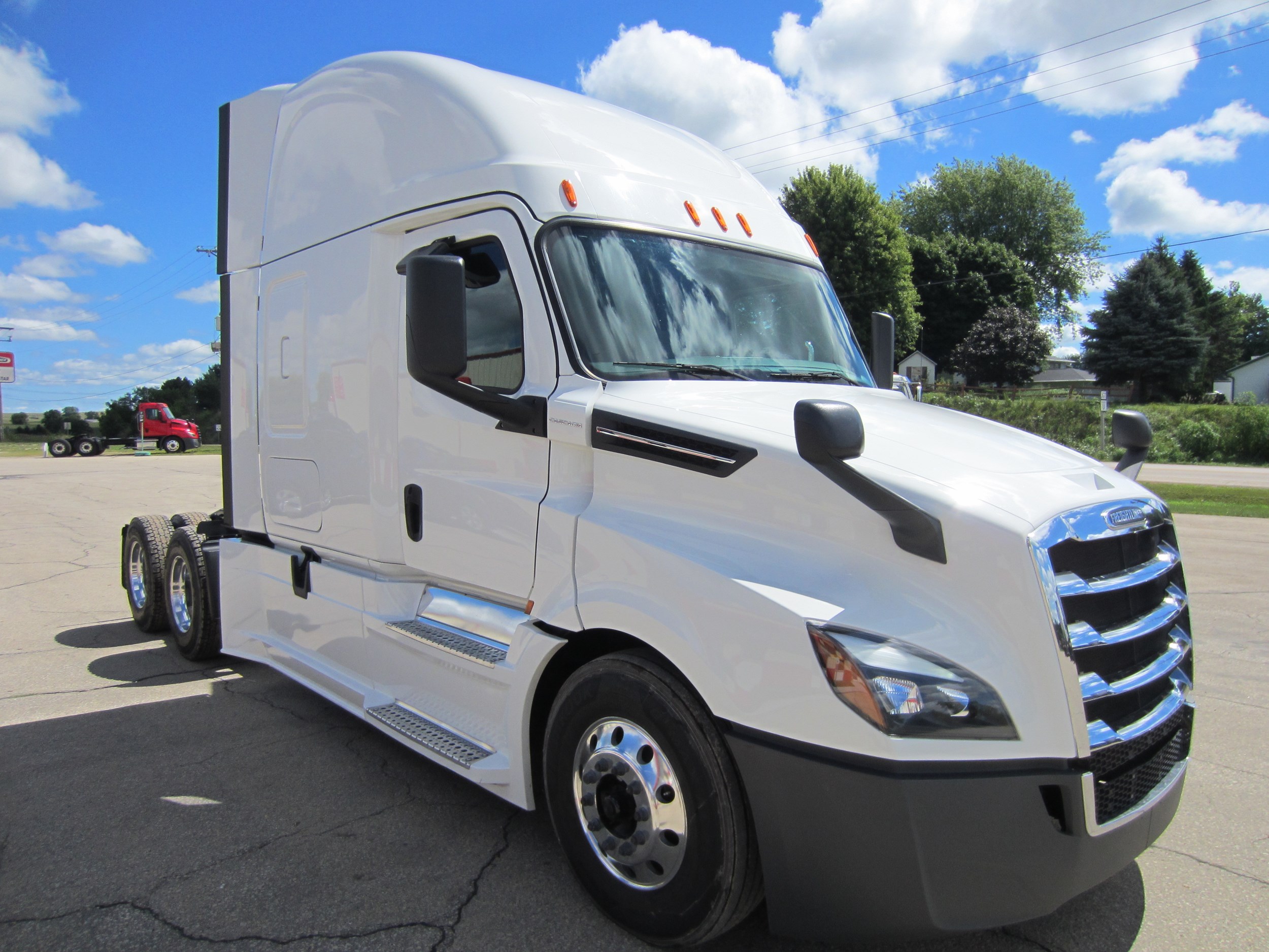 2019 FREIGHTLINER PT126 - Truck Country