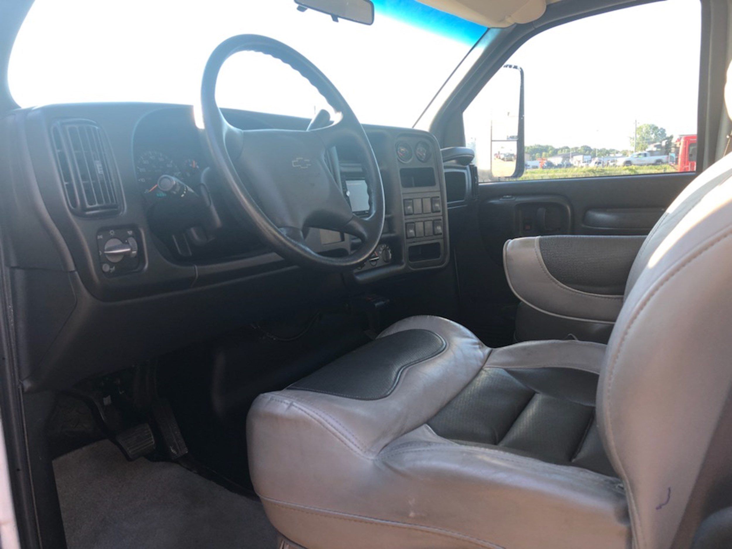 2007 CHEVY C4500 - Truck Country