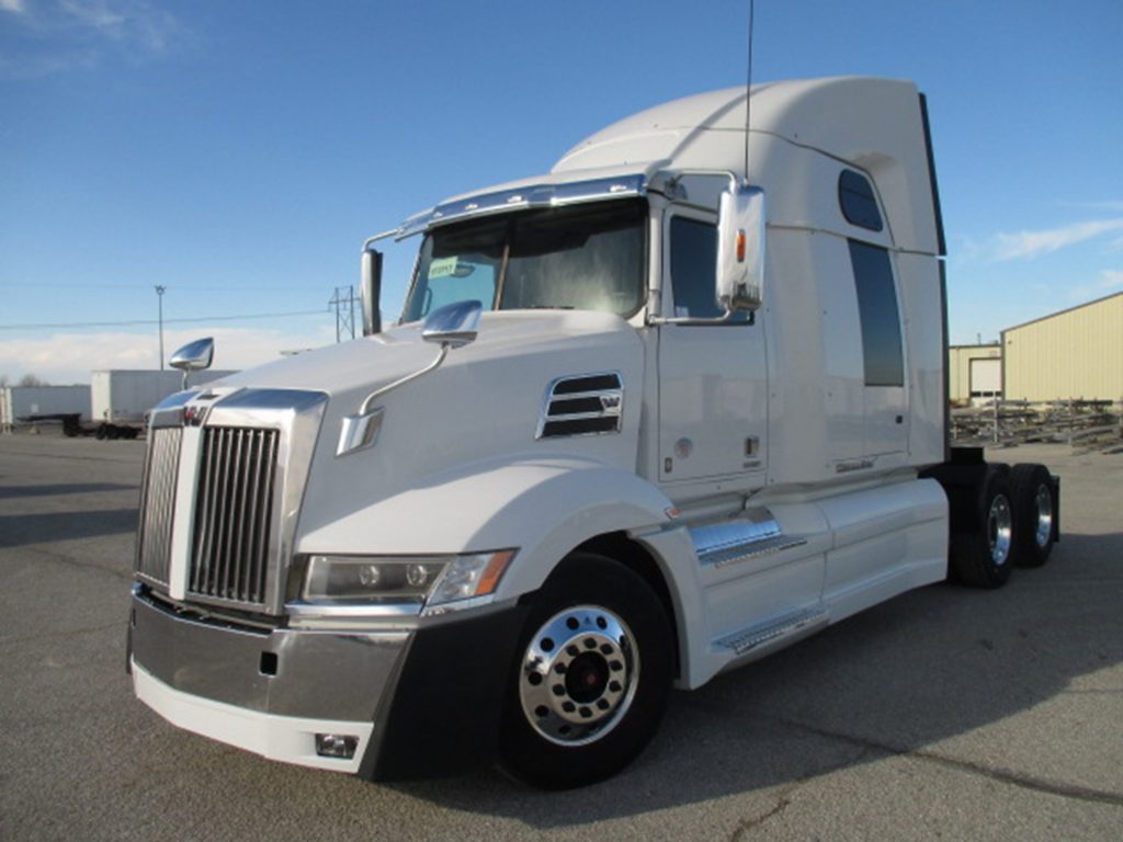 2023 WESTERN STAR 49X - Truck Country