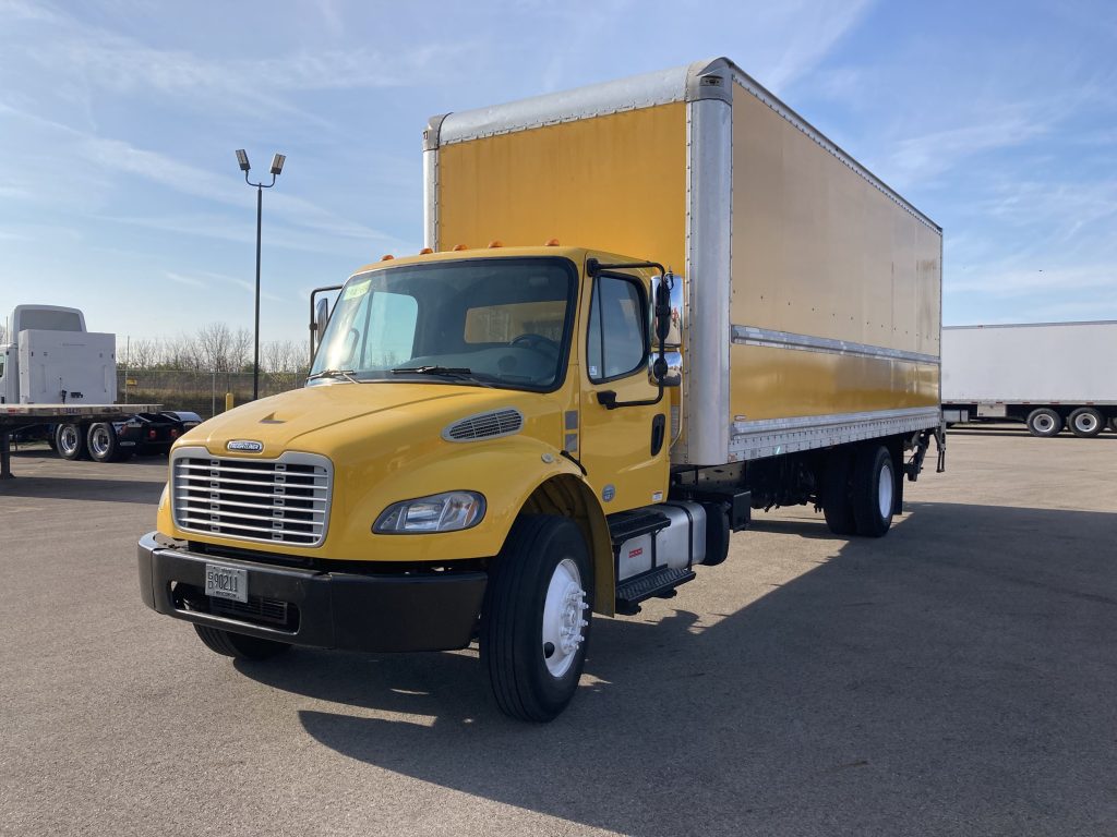 2016 FREIGHTLINER 114SD - Truck Country