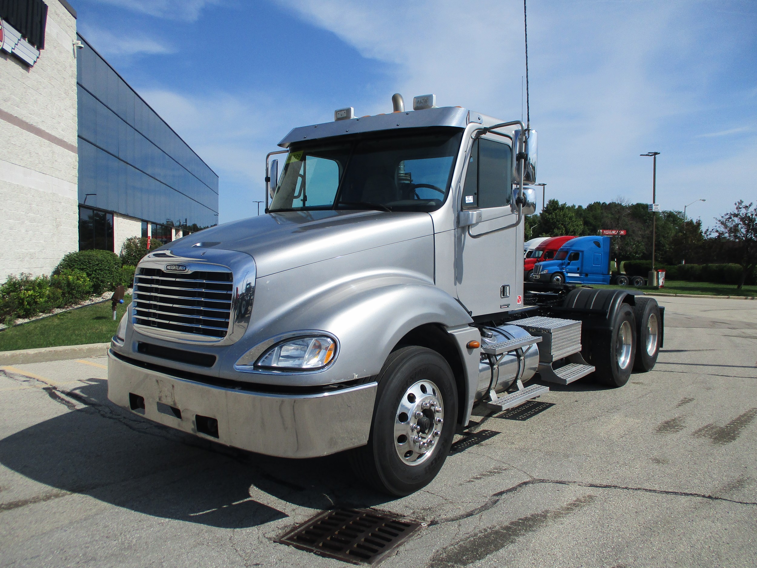 2004 FREIGHTLINER CL120 - Truck Country